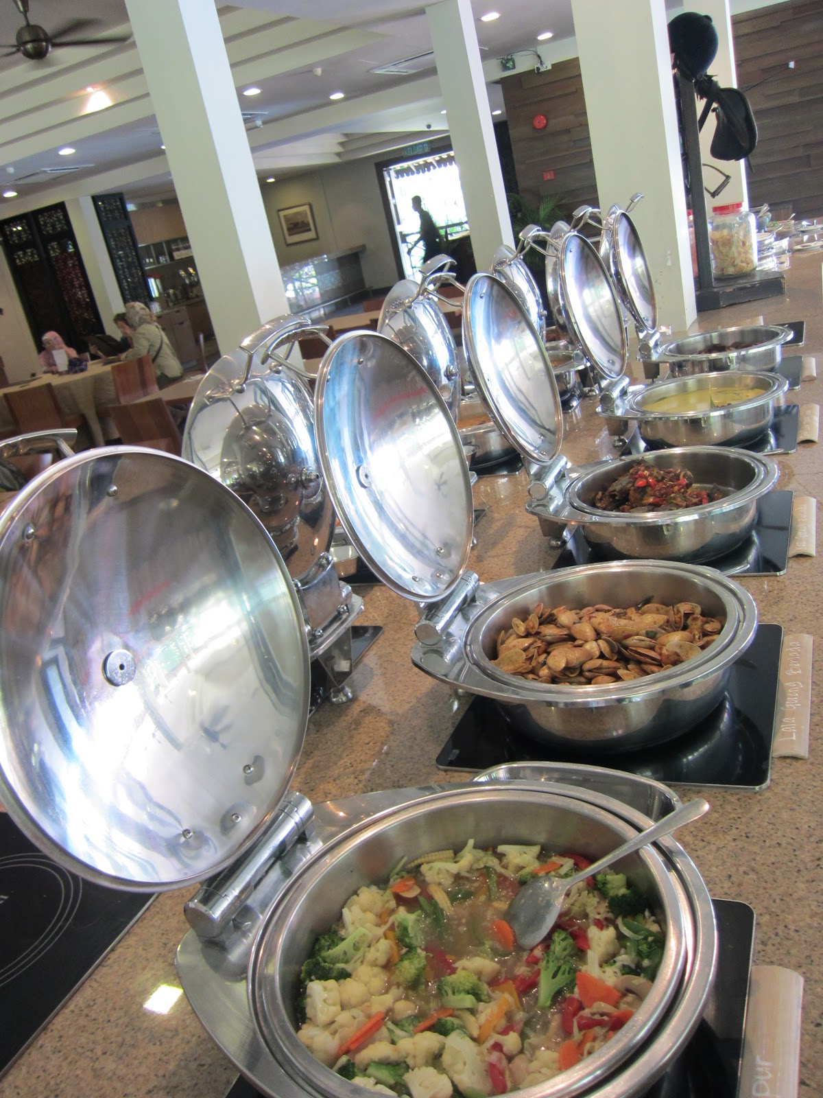 Lunch Buffet at Bukit Kiara Equestrian & Coutry Resort | Becky-Wong