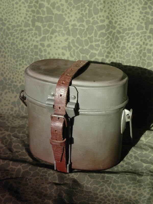 SURPLUS GEAR: German NVA Mess Tin