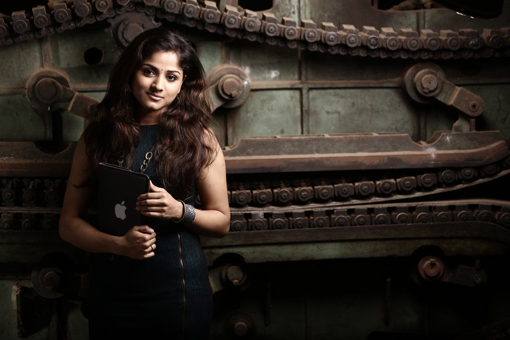 World Running Tips for Human Behaviour: 555 movie actress Santhini hot ...