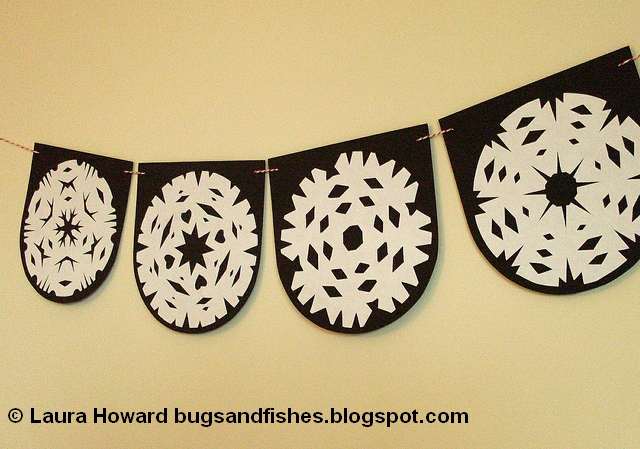 Bugs and Fishes by Lupin: DIY Snowflake Scallop Bunting