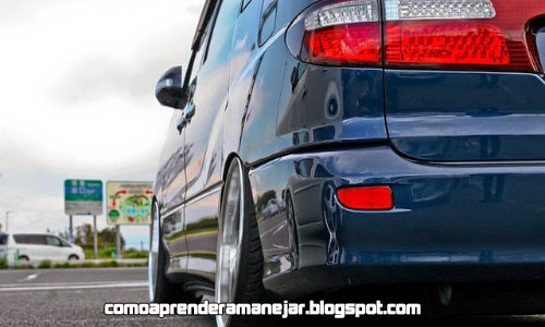 Como aparcar o estacionar un auto correctamente - Aprender a Manejar