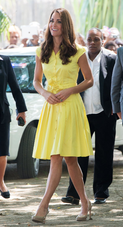 Roupas Lindas Recatadas e Nos Padrões: Linda e recatada, como uma boa ...