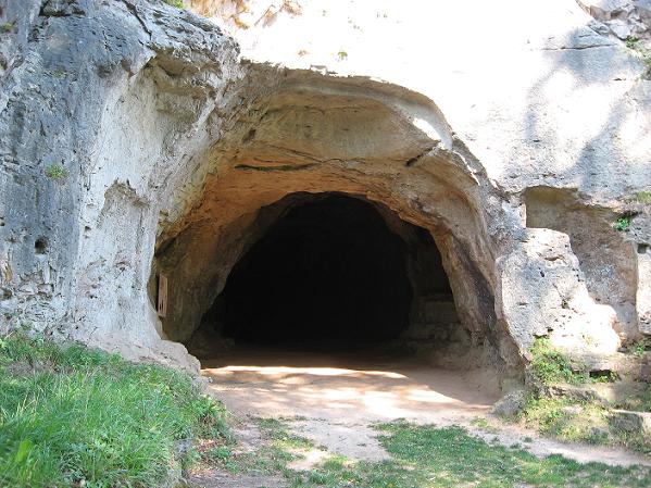 The Lost Fort: From Paleolithic Cave to Mediaeval Church - The ...