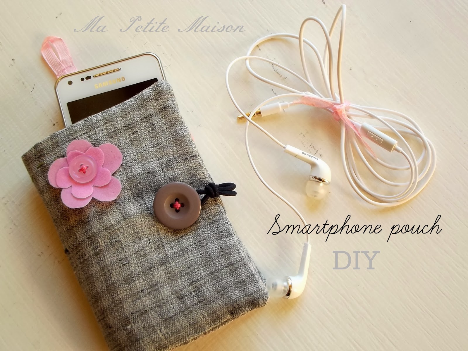 Double Color - Smartphone Pouch Tutorial - Ma Petite Maison