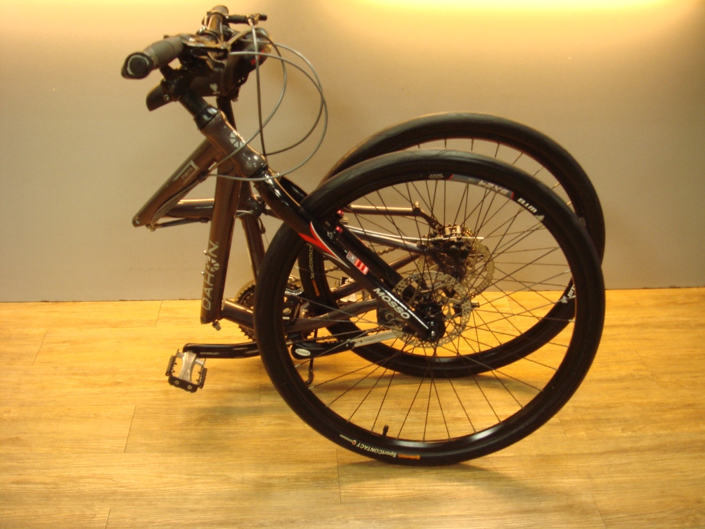 簡單生活單車坊 單車幸福生活家 專業與實惠 KHS : 【簡單生活單車坊】二手DAHON MATRIX 26吋 24速折疊車（大折）廉售 （已售出）