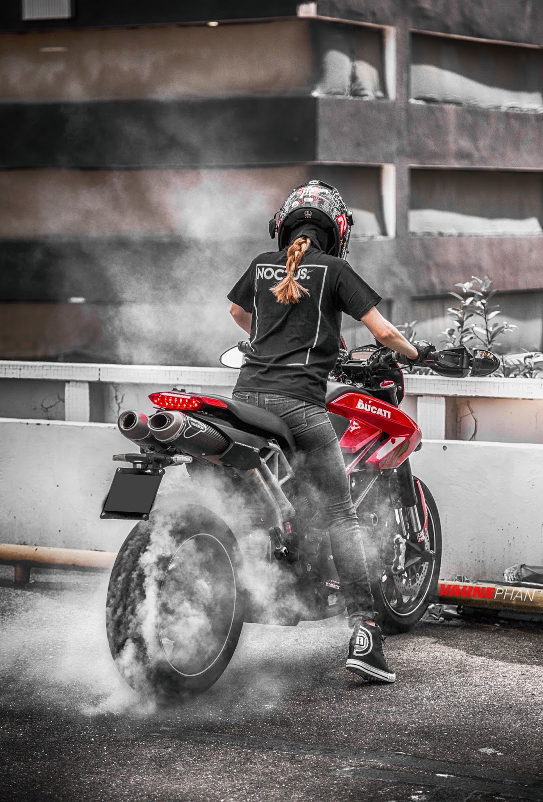 Vaune Phan: July 2016