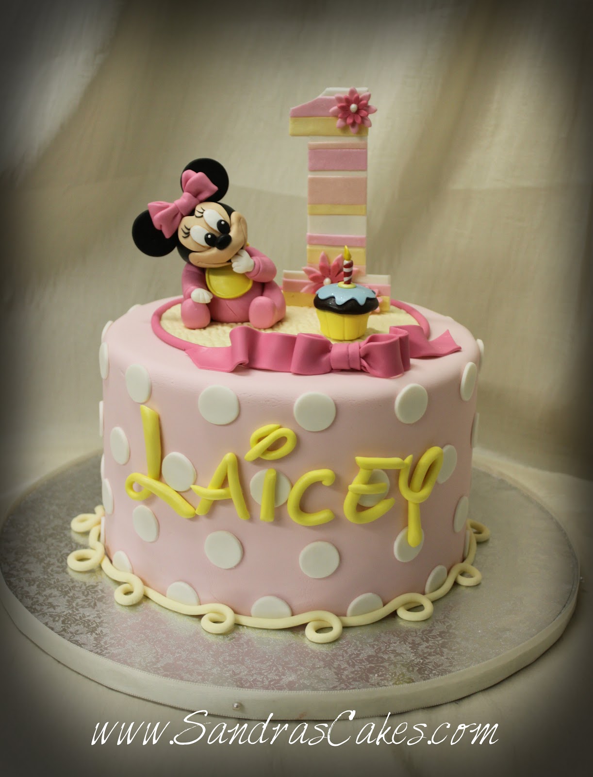 1st Birthday Minnie Cake
