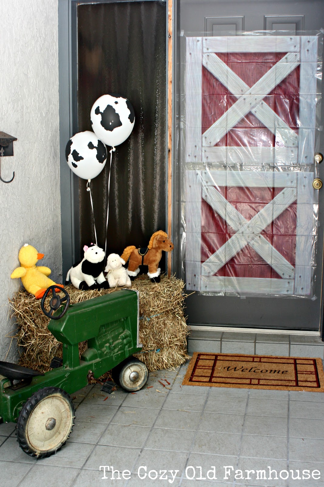 The Cozy Old "Farmhouse": Barnyard 2nd Birthday