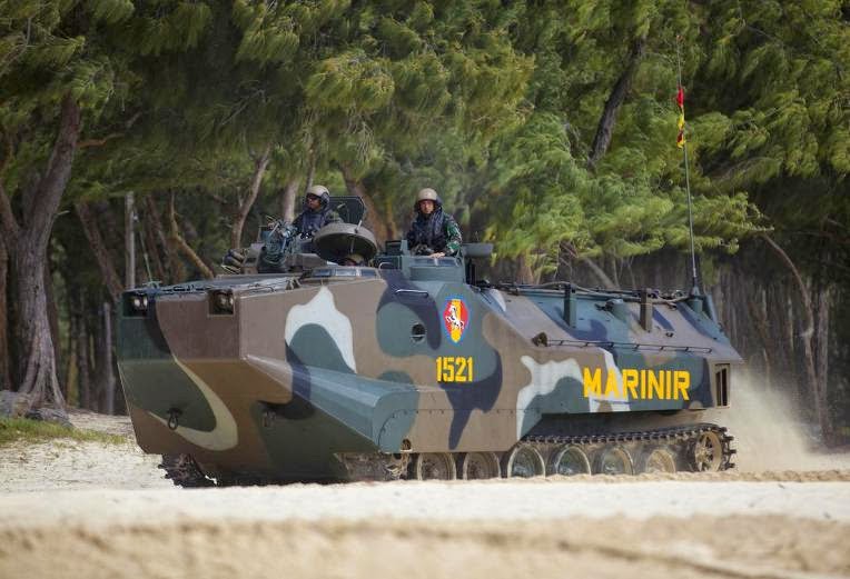 The Armed Forces of the World : Indonesia Marine Corps' mechanized ...