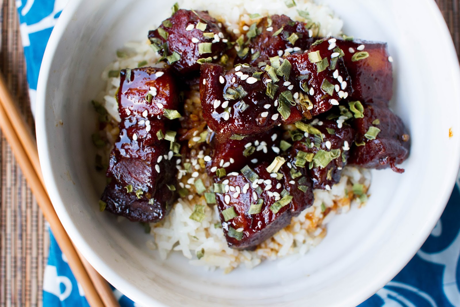 Hong Shao Rou (Shanghai Style Red Braised Pork Belly) ~ denimelon eats