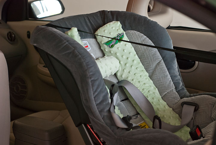 The Proverbs31 Mama: Snuggin Go and Snuggin Go Too Review