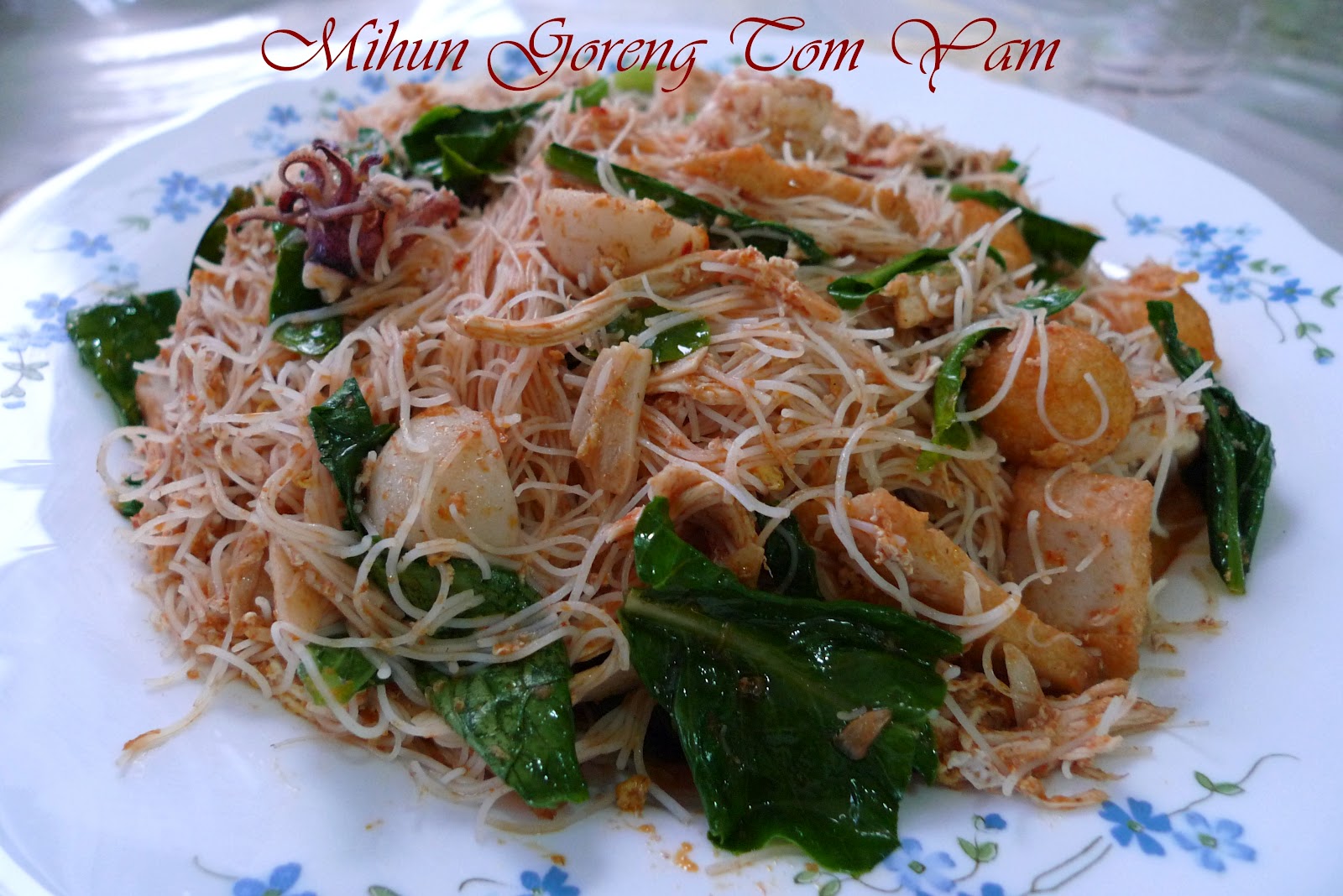 Ibu Sham: Mihun goreng tomyam, untuk moreh.