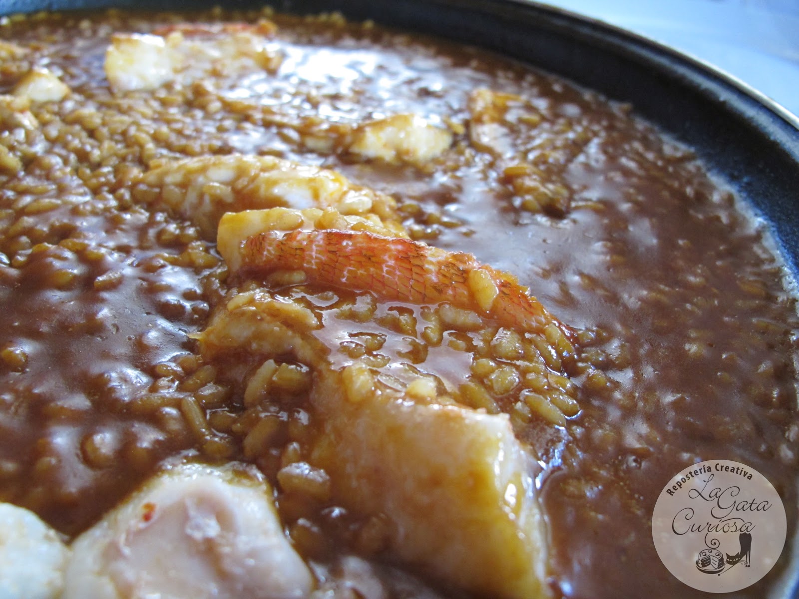 La Gata Curiosa: CALDERO