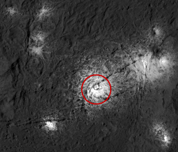 New stunning close-up image of Ceres shows mysterious rectangular ...