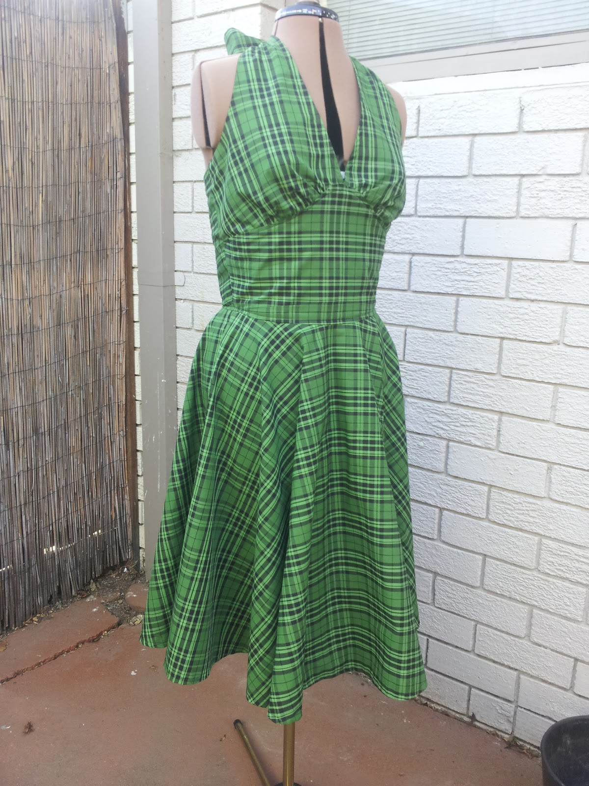 Miss Claire's Sewing Blog: Green Marilyn dress