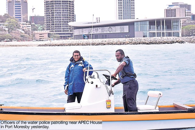 Port Moresby Police keeping an eye on the harbour - One Papua New Guinea