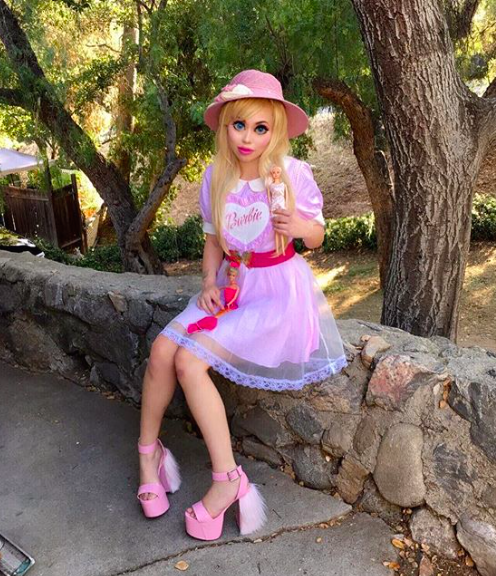 Plastic Surgery Barbie: Insanely Big-Eyed Surgery Addict Won't Stop ...