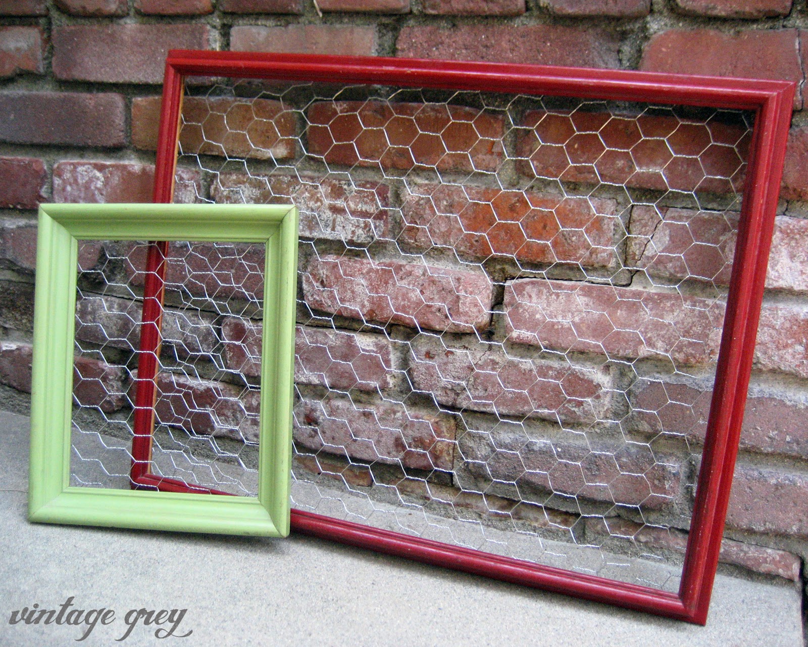 vintage grey: chicken wire and a garland