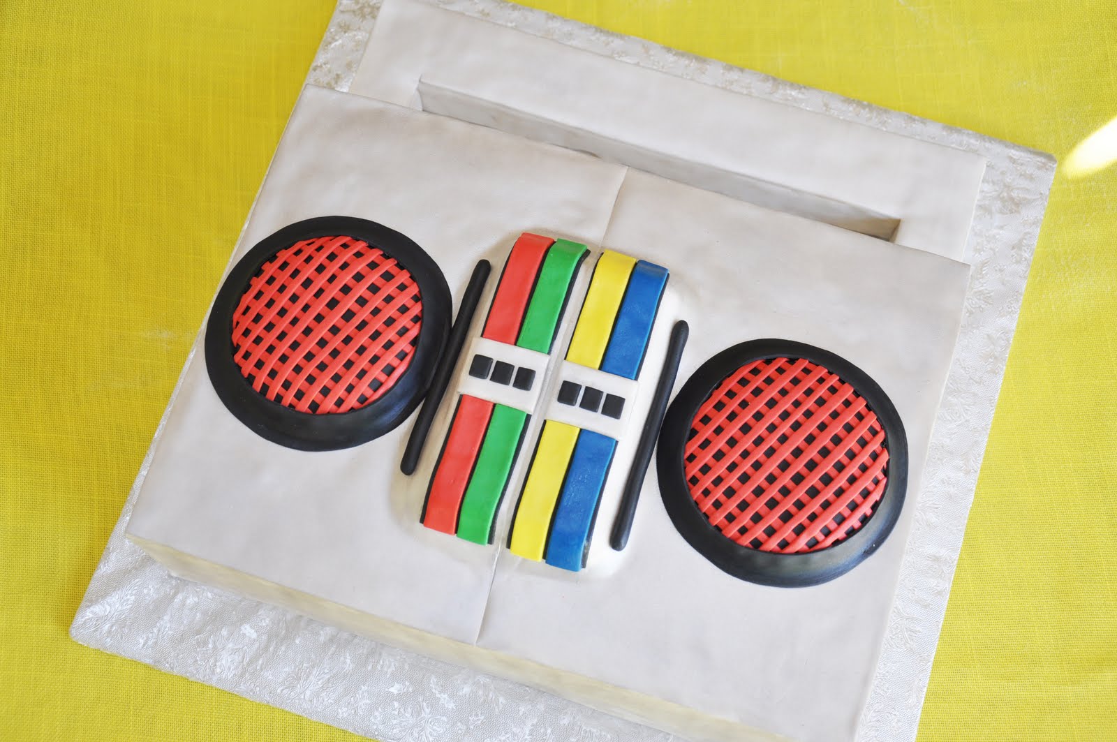 Cakes by Sarah: Yo Gabba Gabba Boombox