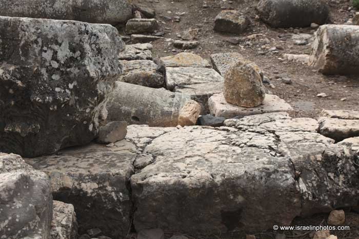 Israel in photos: The Ancient Synagogue of Arbel Israel in photos: The Ancient Synagogue of Arbel