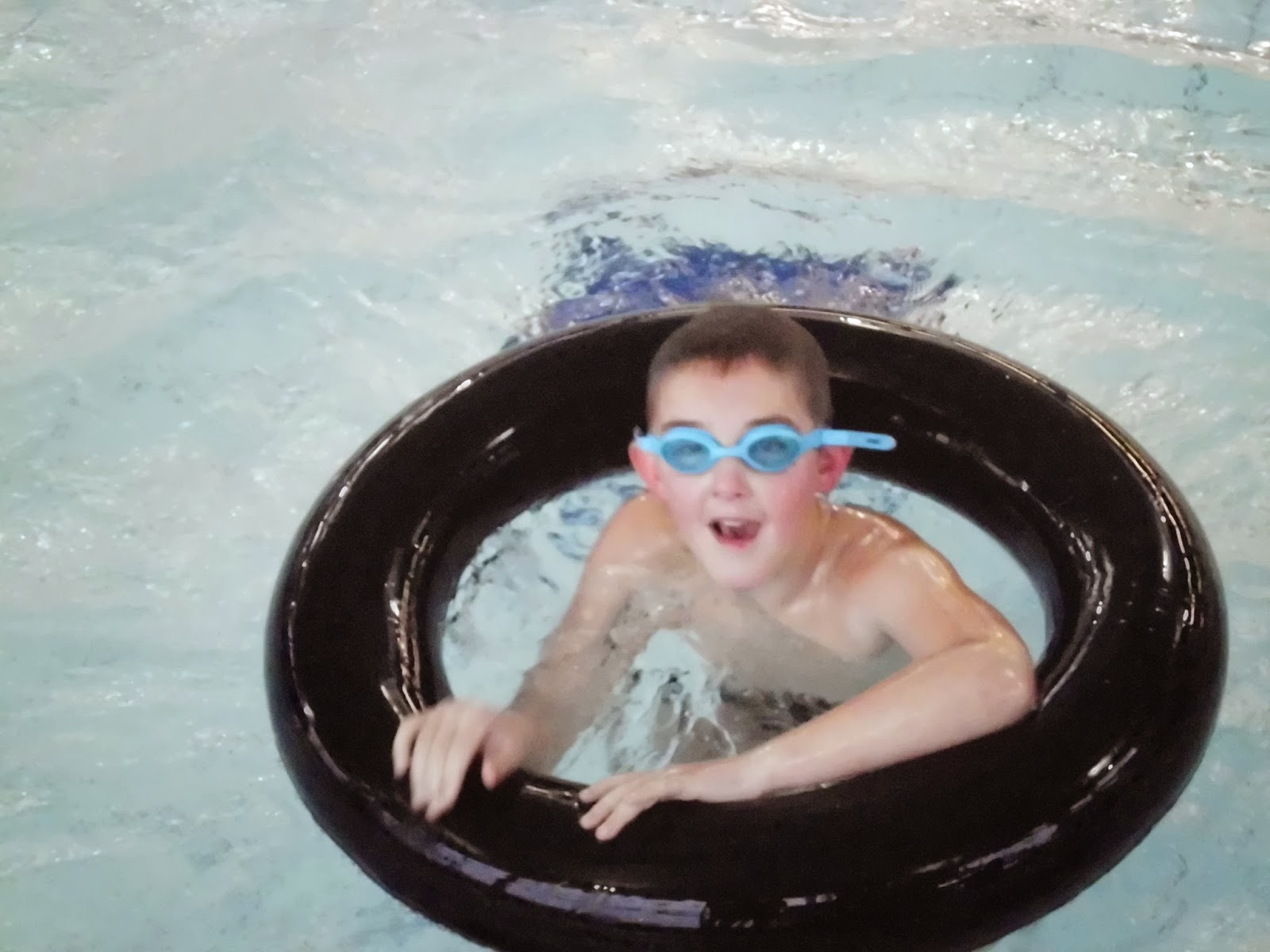 Welkom op de blog van TOEKA!: Toeka 2 gaat zwemmen