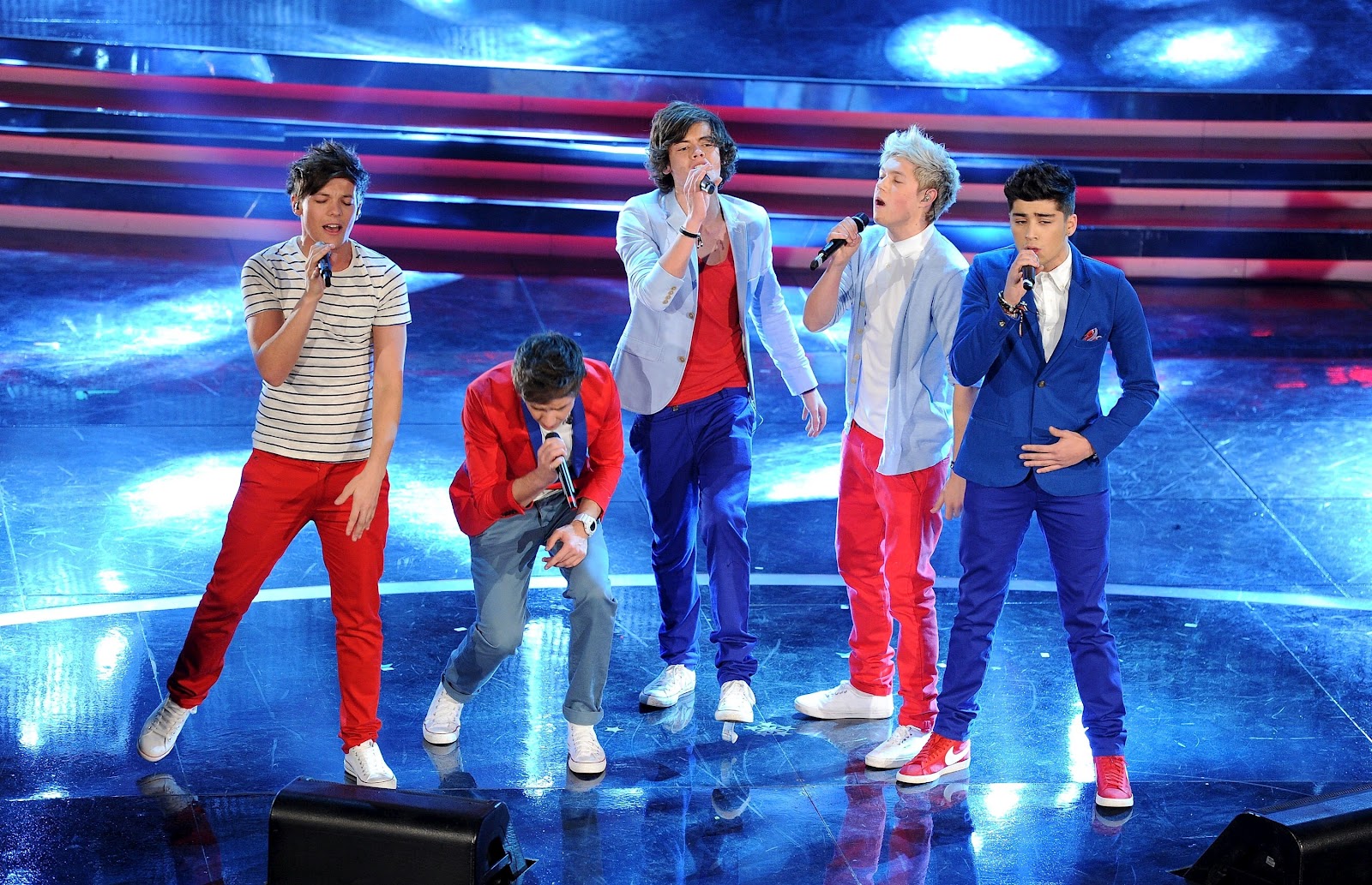 Jonas| Direction| News: One Direction en Festival San Remo, Italia ...