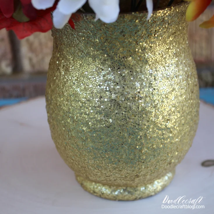 Dollar Tree Crafts: Gold Glitter Autumn Vase DIY