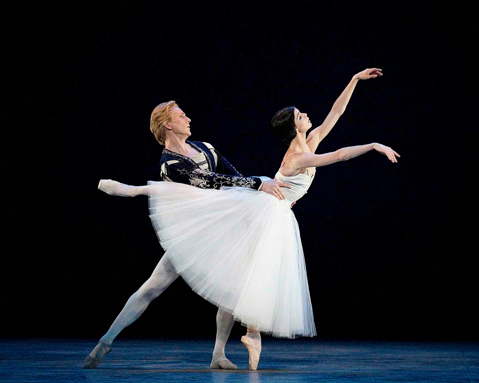 purpura: LA MUERTE DEL CISNE - ANNA PÁVLOVA