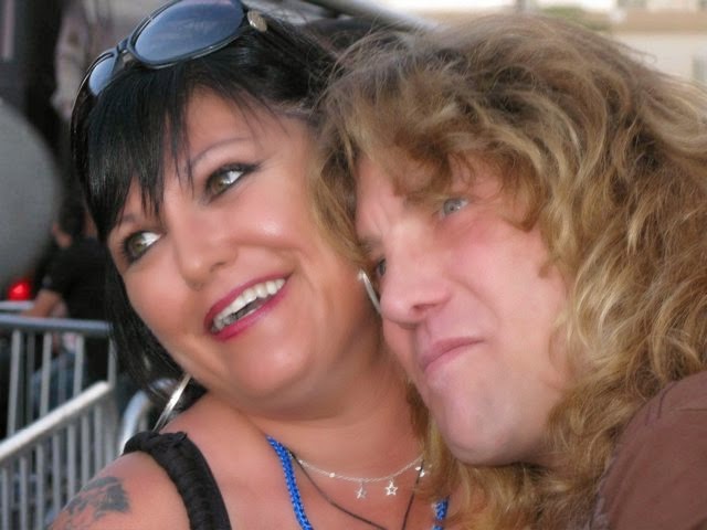 Ogro do Metal: Guns N' Roses: mulher que gemeu em "Rocket Queen" quer ...