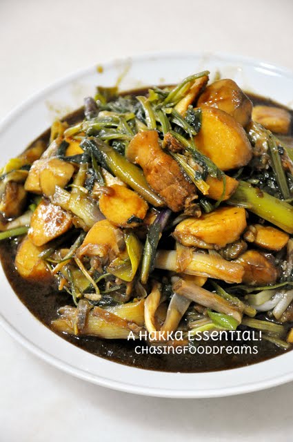 CHASING FOOD DREAMS: Chinese New Year 2012, Day Two: A Traditional ...