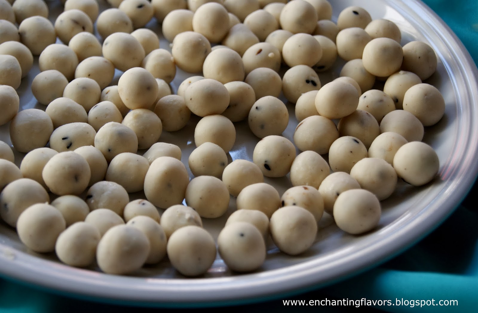Enchanting Flavors: Cheeda/Kaliyadakka - A Savoury Snack