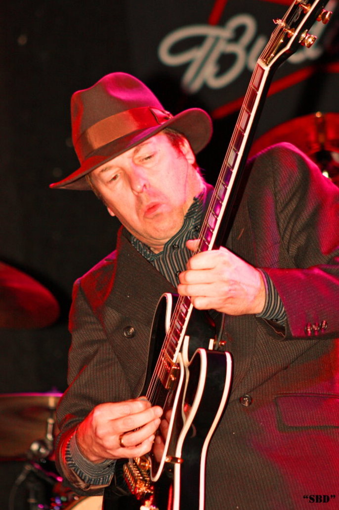 Le Deblocnot': MARK CAMERON "Playing rough" (2016)