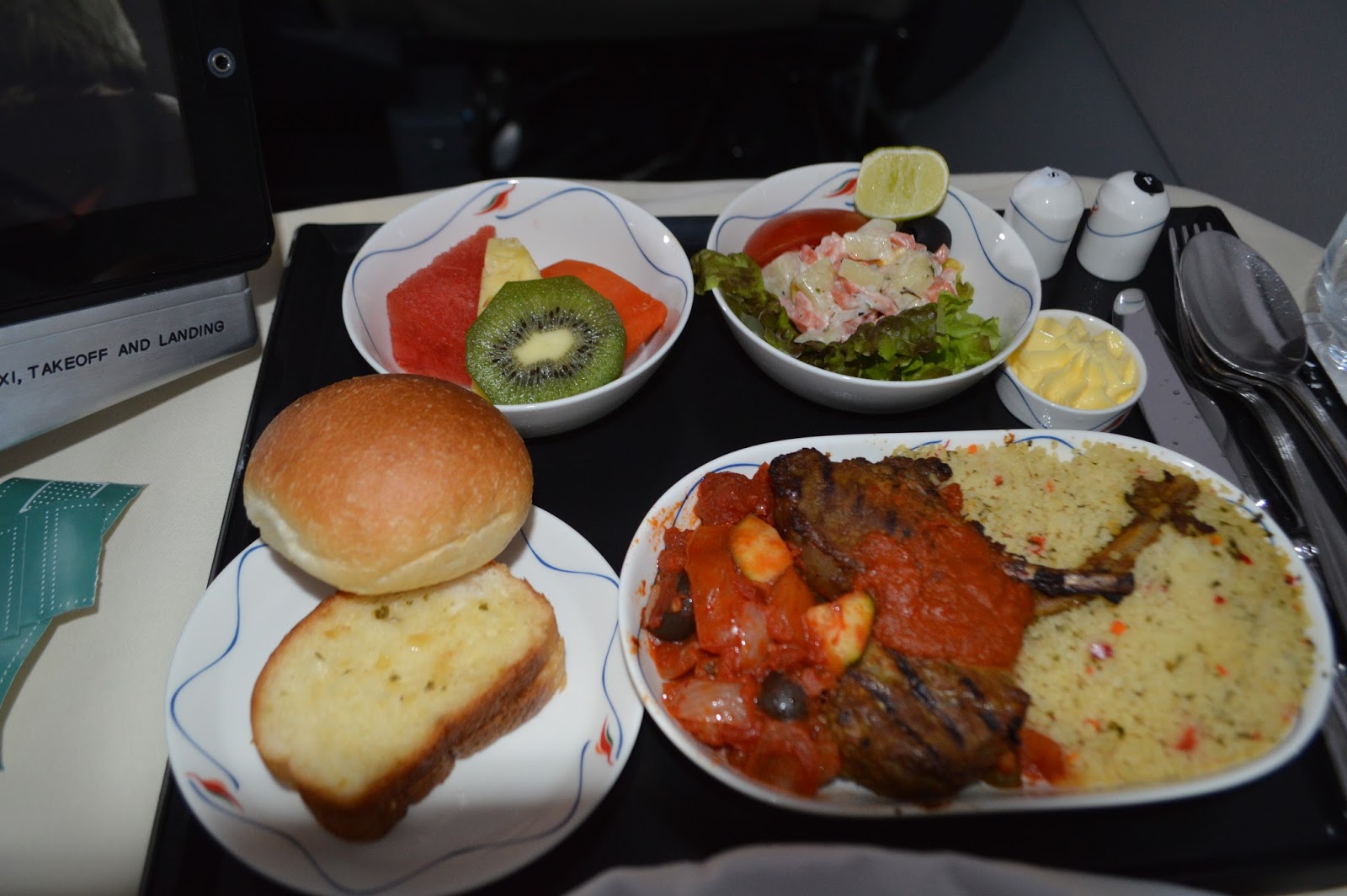 Sri Lankan Airlines Airbus A321 Business Class : Colombo to Singapore UL308