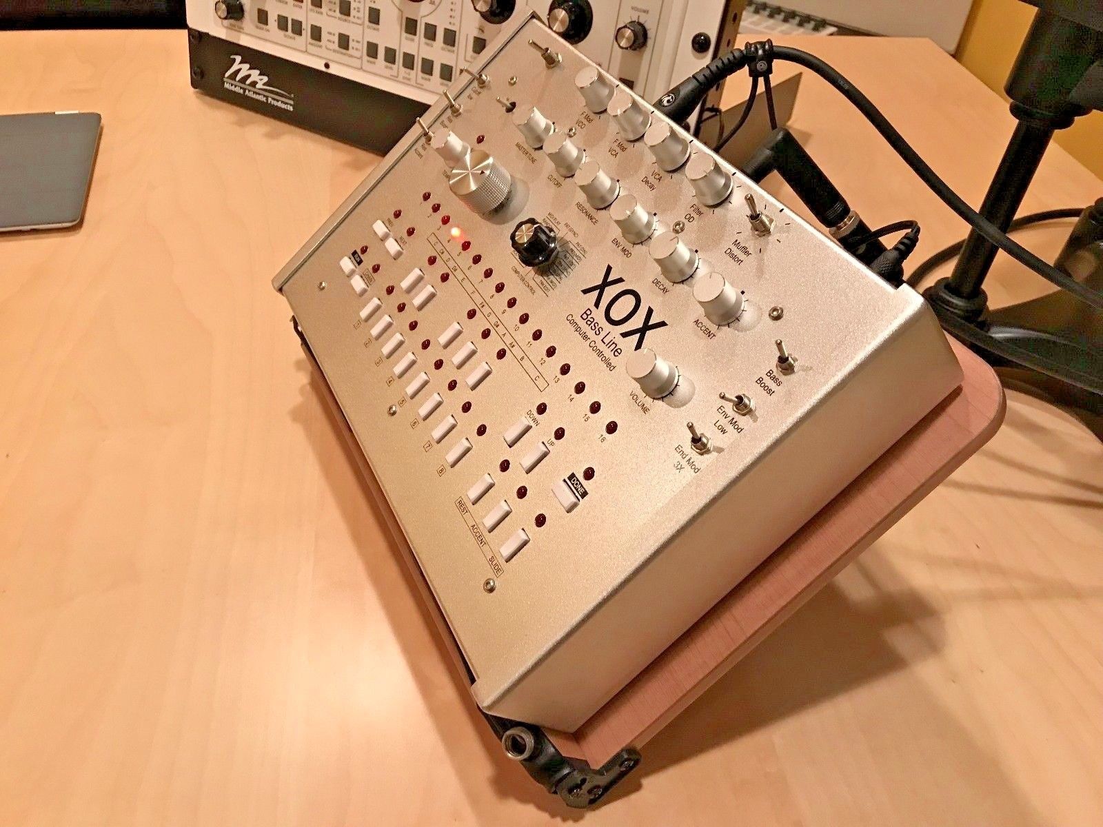 MATRIXSYNTH: X0xb0x / Xoxbox TB-303 Analog Synthesizer with 11 Atomic Mods