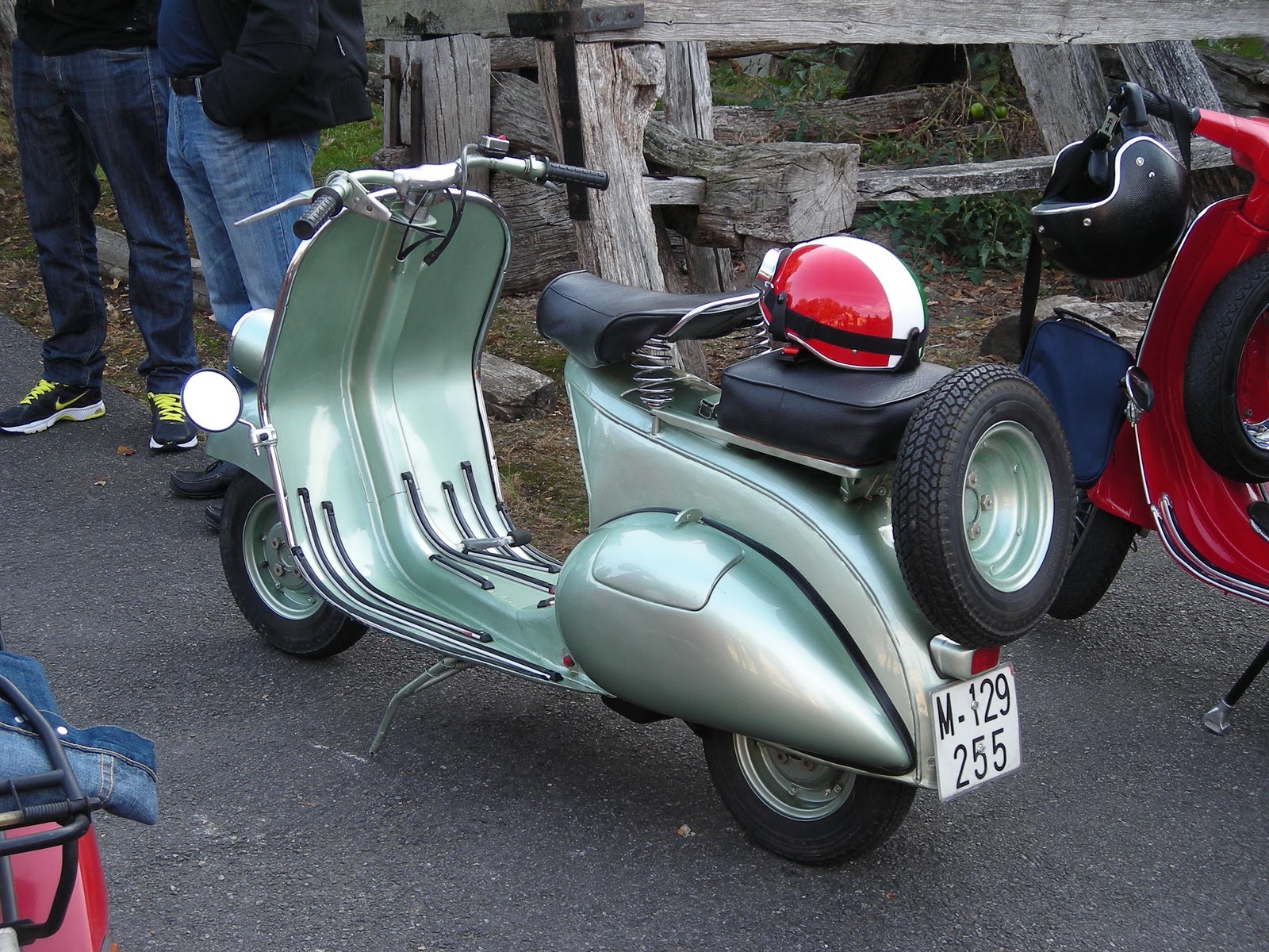 Xastre's Garage: II Encuentro Vespa Club de Asturias