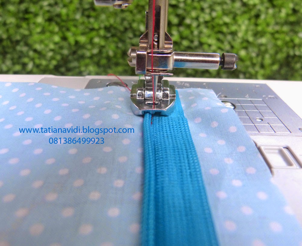 Tatiana Vidi Sewing Blog: Free Tutorial 21 - Zipper Foot / Sepatu ...