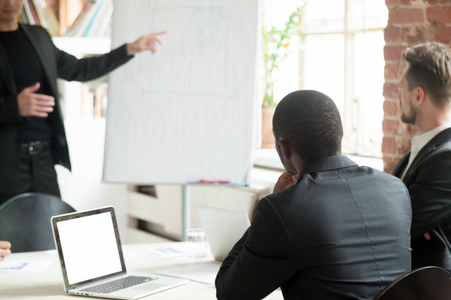 Business Mentoring: 5 Reasons To Hire a Business Coach Today