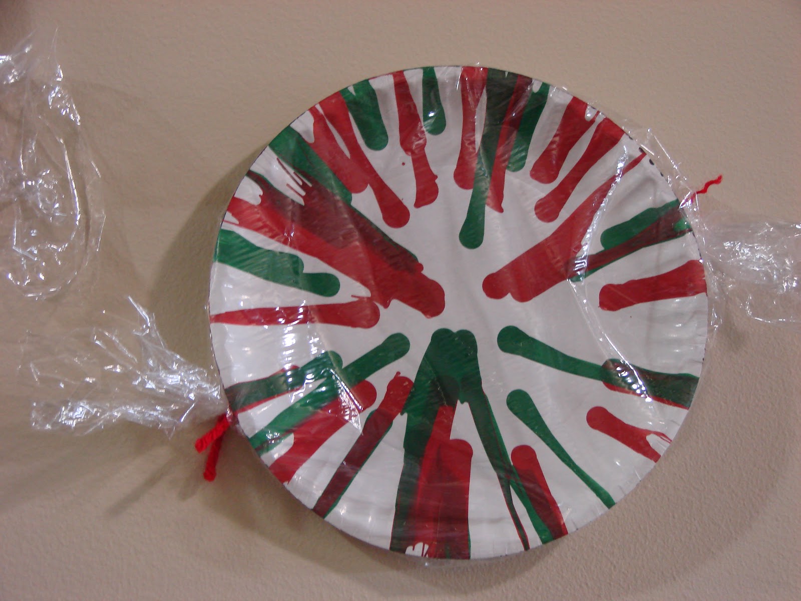 Beautiful Chaos: Preschool: Peppermint Candy Craft