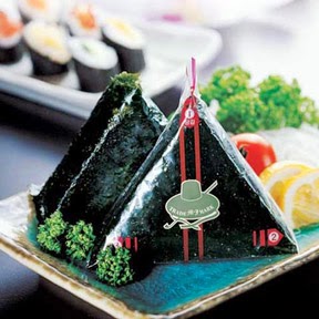 KoRea SaRaNGHeYo: Mencicipi Gimbap, Sushi Khas Korea