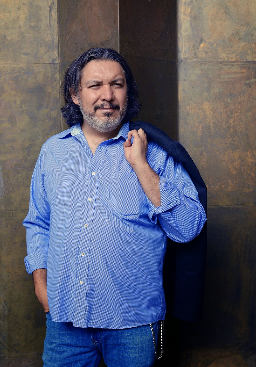 Otorgan al escritor Rogelio Flores el Premio Lipp Novela | Johnny ...