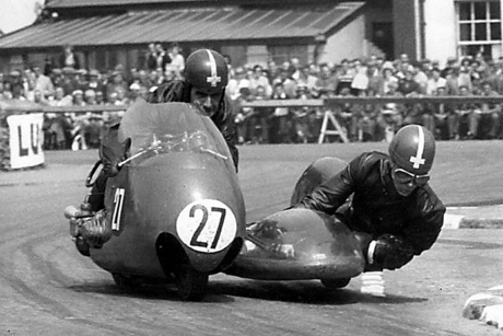 MOTORCYCLE 74: Sidecar racing