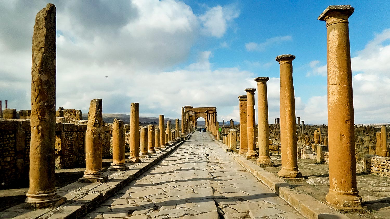 Nag on the Lake: Timgad, the African Pompeii