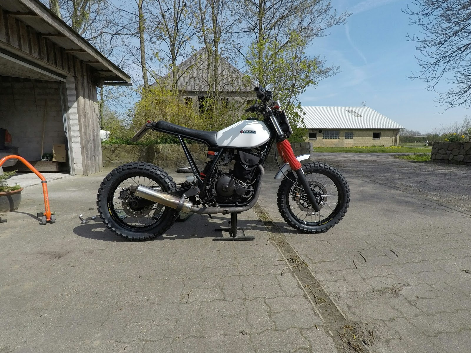 Der SUZUKI DR RALLYE & DR CUSTOM BIKE BLOG: Das Rallyeteam und ...