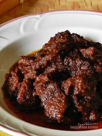 Opor Daging Johor - Singgahsana Kitchen