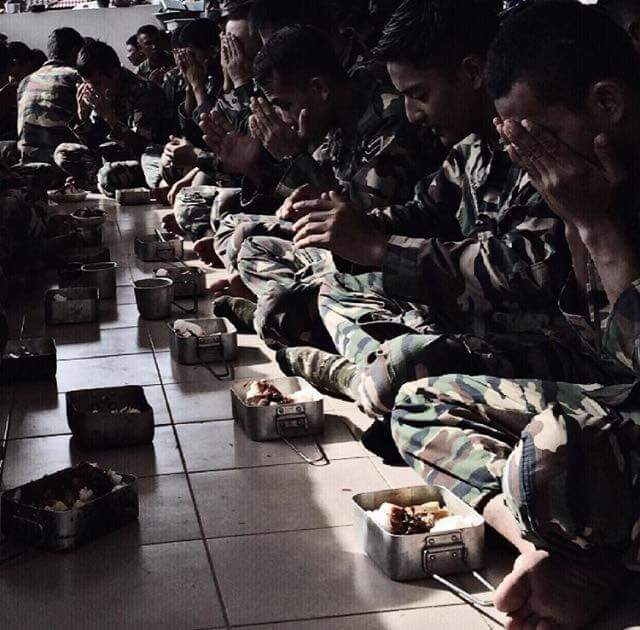 My Musing: Kami Yang Menurut Perintah