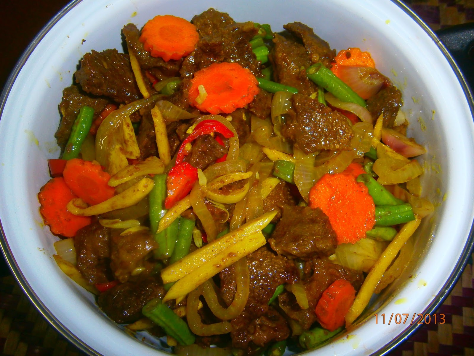 DAGING GORENG KUNYIT - c h u m a h