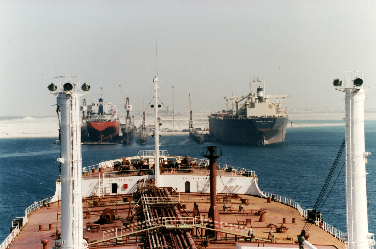 'ZIEN EN WETEN': SUNETTA.M.S. SHELL TANKERS B.V. ( DEEL 6/1 )