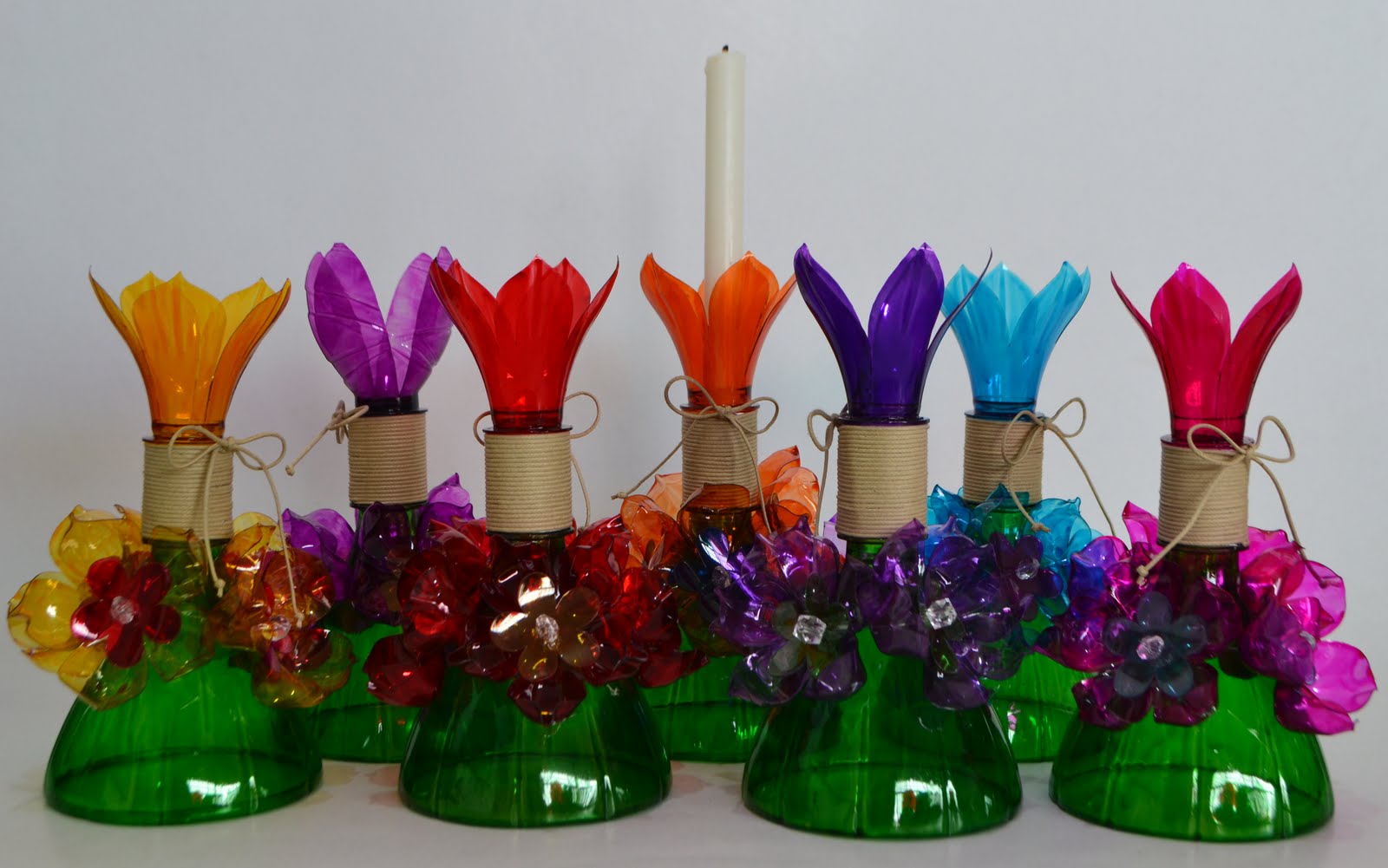 KAZARI ATELIER & INTERIORES: Castiçal Fleur