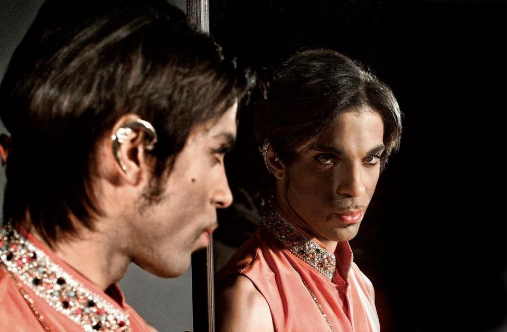Lost Photos of Prince: Rare and Stunning Intimate Photographs of Prince ...