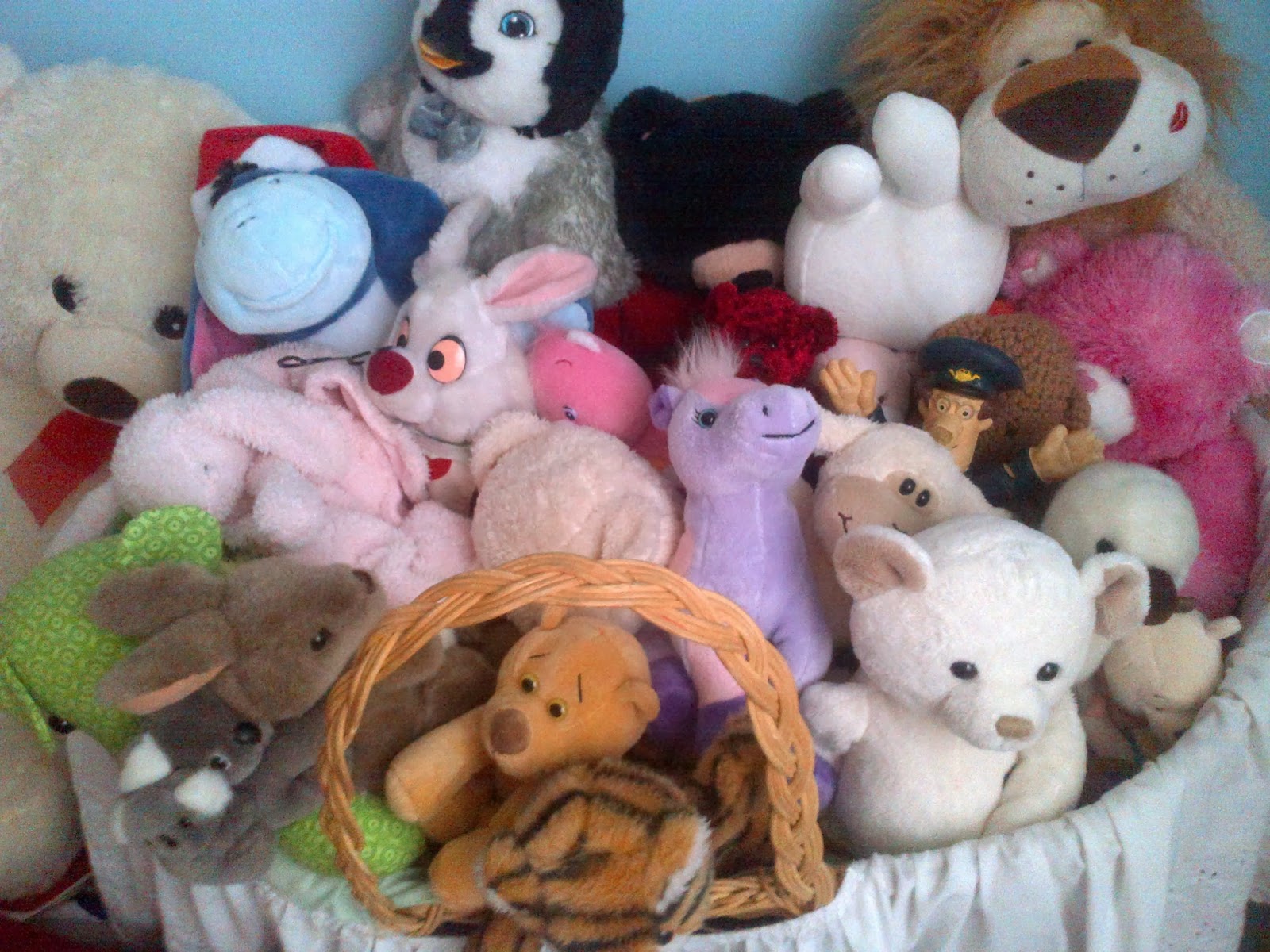 Exploring Emotions with Kimochis ⋆ Sugar, Spice and Glitter